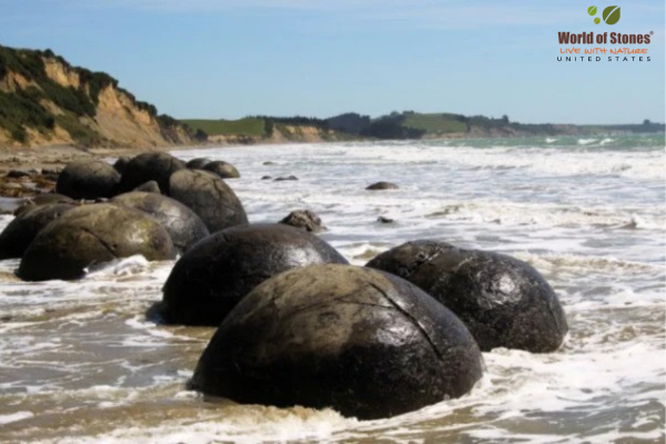 Mudstone – Meaning, Uses, Facts, Properties & Color